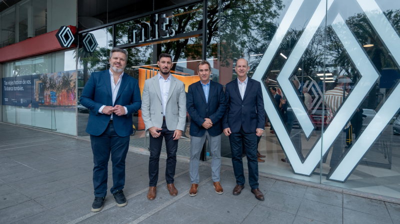 Renault inauguró su Boutique RNLT, en busca de reinventar el concepto ...